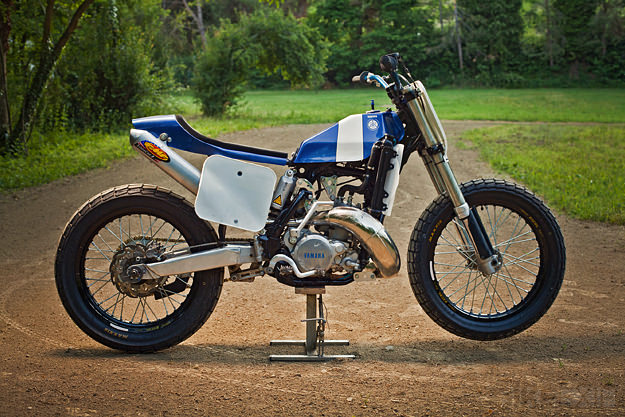 Blog / Info Hub News & Other Info Yamaha YZ250 two-stroke flat-track build
